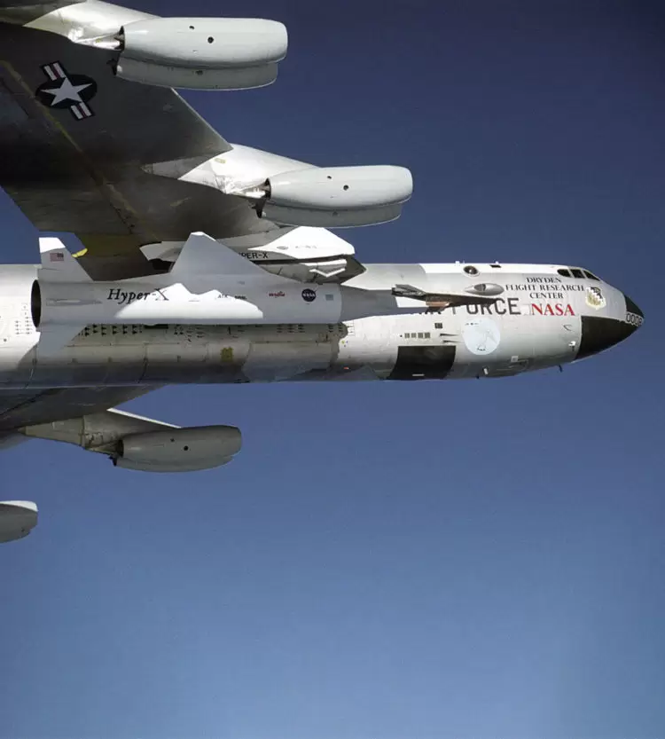 The scramjet is a super-fast, experimental engine with no moving parts ...