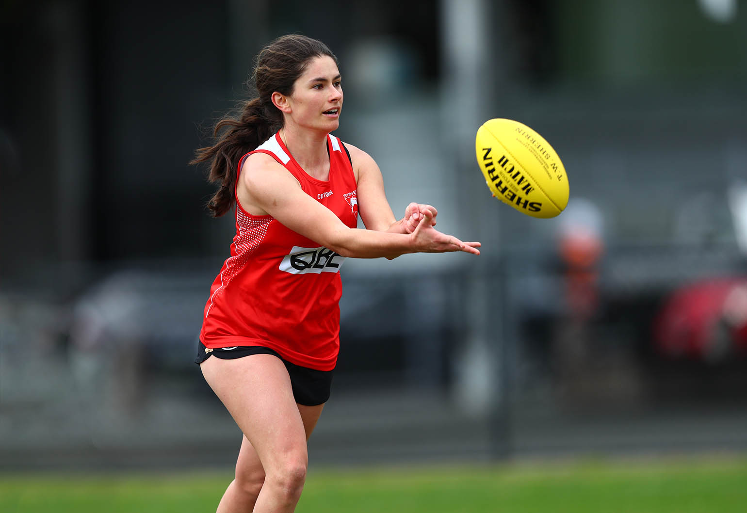Meet Sarah Ford – the engineer moonlighting as an AFLW star - create ...