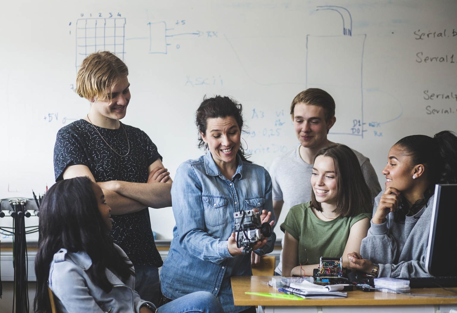 What are the factors that influence students to choose to study ...