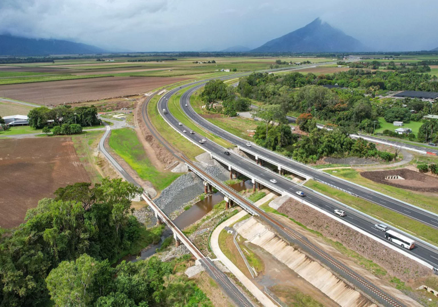 Infographic: Behind the scenes of the Bruce Highway upgrade project ...