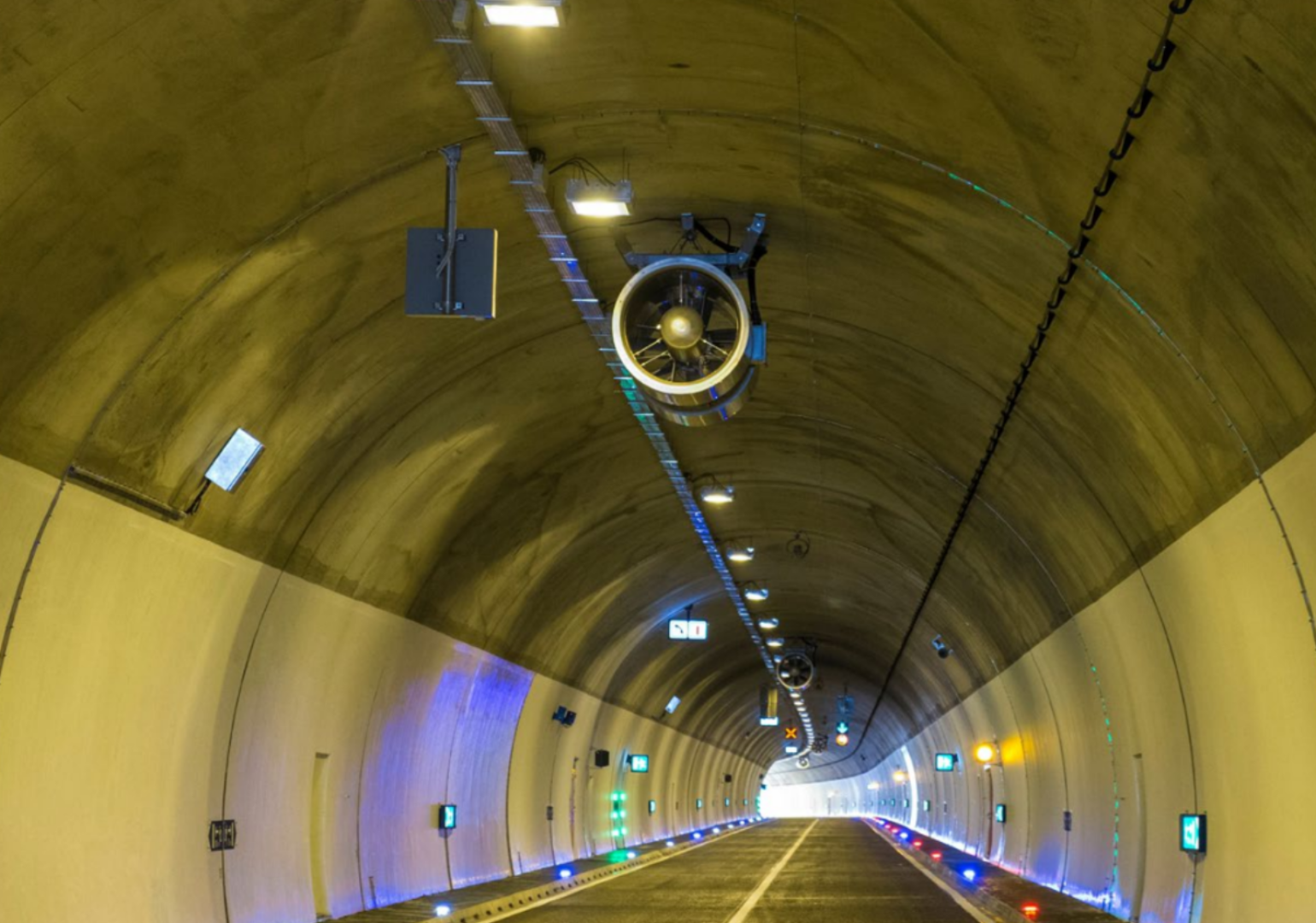Advanced solutions for tunnel ventilation and drainage - create digital